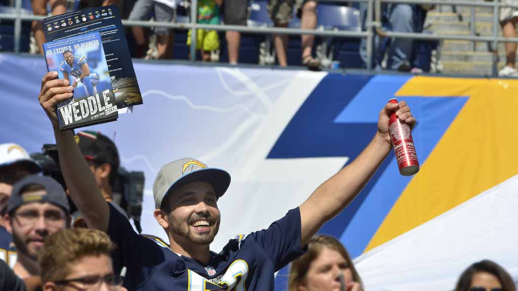 'Save Our Bolts' Echoes at (Final?) Chargers FanFest