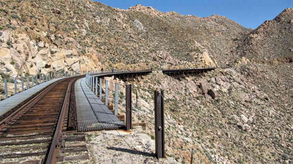 MTS Cheers Deal to Rebuild Desert Line Railway for Tijuana Link - Times ...