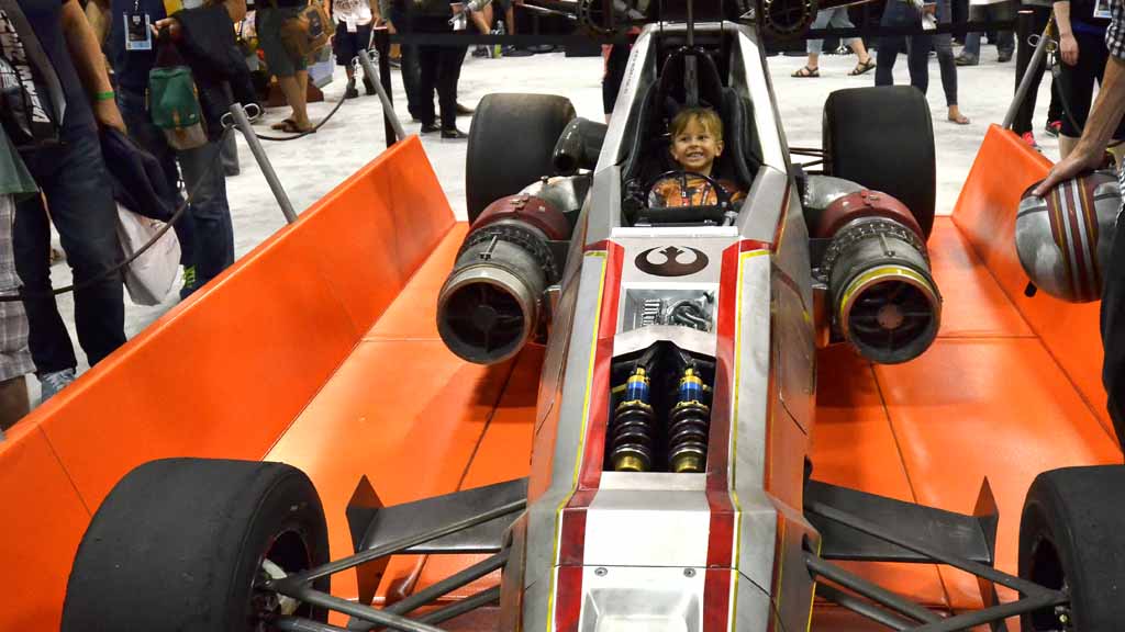 Queue the Lines: Comic-Con Returns With Shoppers, Trolley App