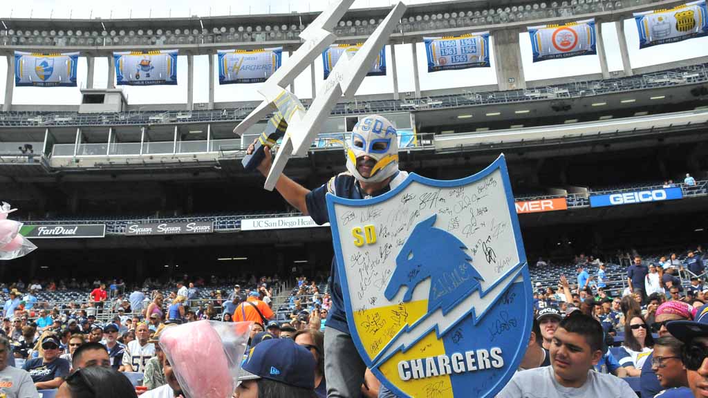 Pokémon Go Chargers! Gotta Watch 'Em All at FanFest