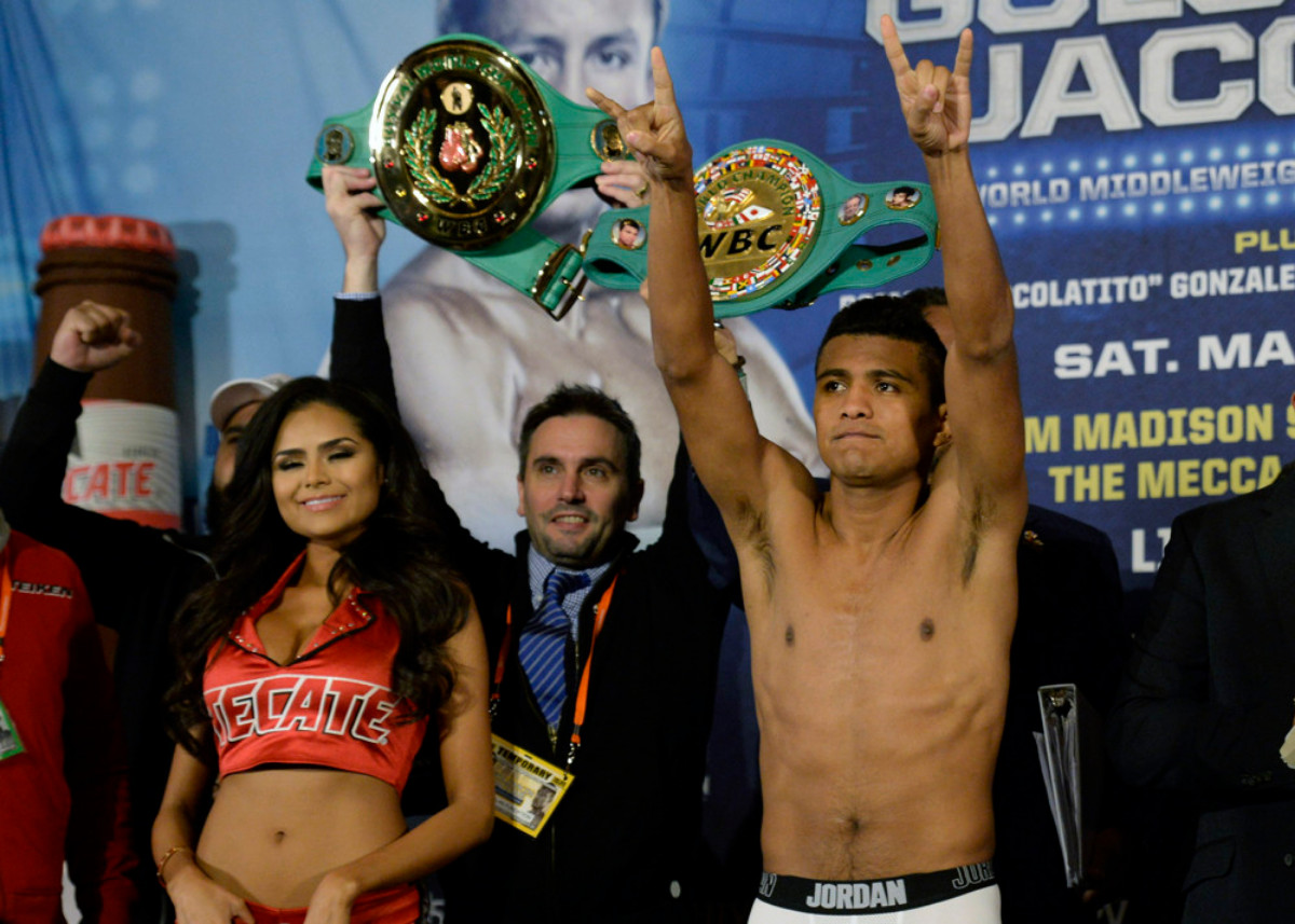 Martinez, Who Trains in San Diego, Clashes with Gonzalez Atop Boxing ...