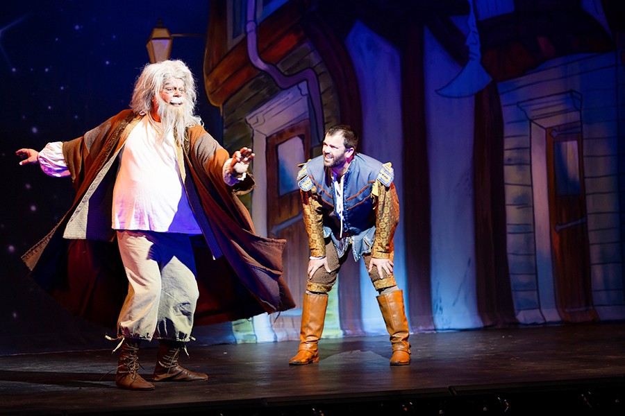 Moonlight Stage Takes on Musicals and Shakespeare in Farcical ...