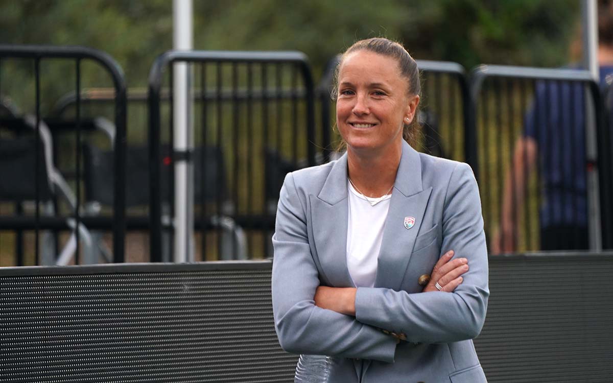 San Diego Wave Coach Casey Stoney Wins Contract Extension Through '27