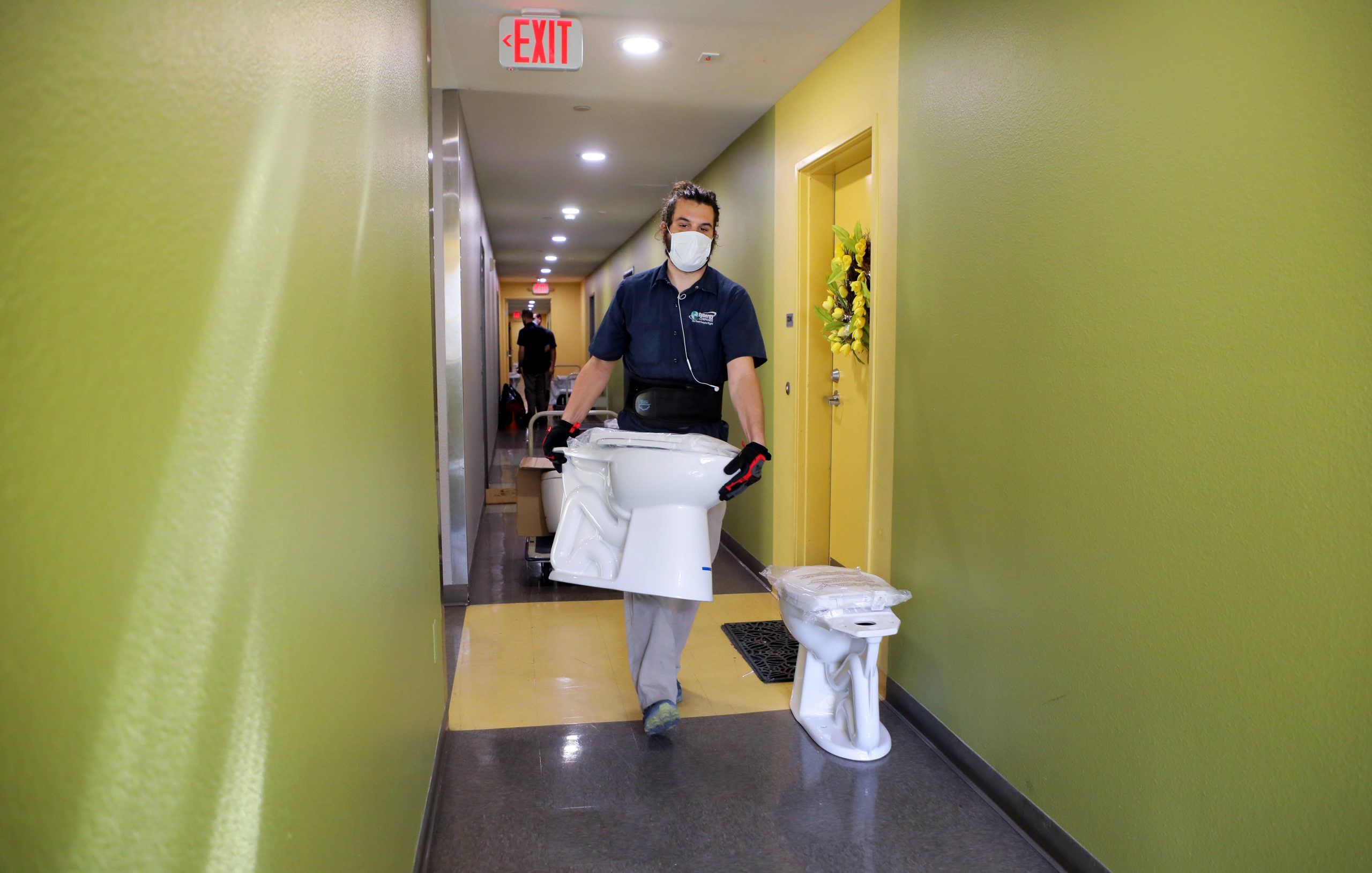 6,000+ Free Low-Flow Toilets Installed for Local Residents