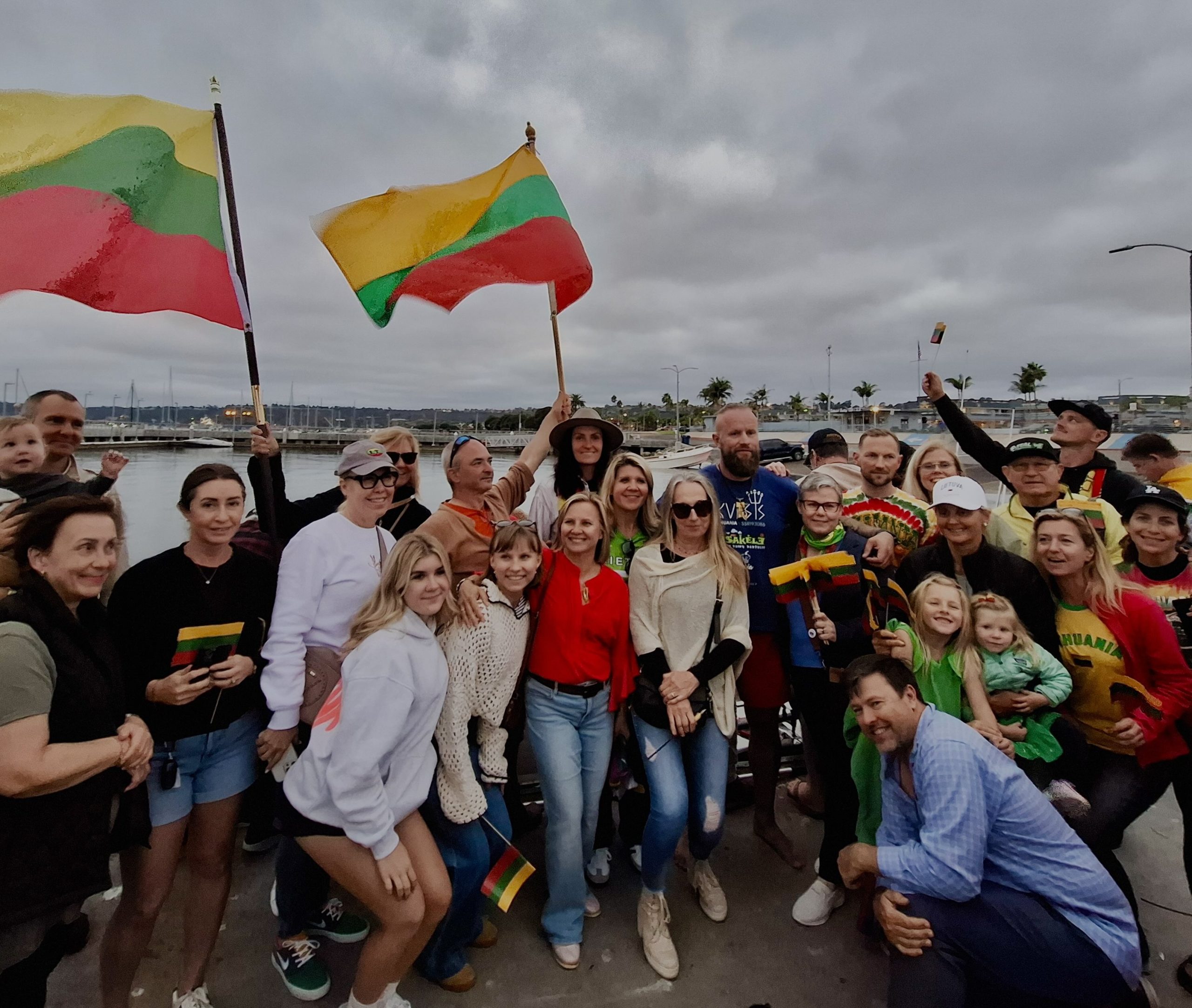 Lithuanian Man Begins Solo Rowing Journey From San Diego for Ukraine ...