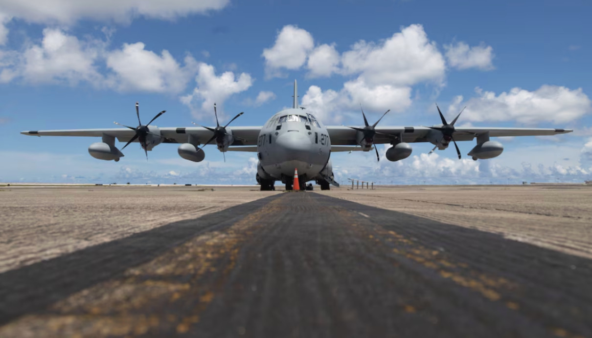 The Herc, 'Flying Gas Station, Cargo Bay' Takes Miramar Marines Around ...
