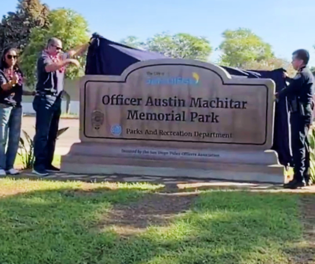 Mayor 'furious' after new memorial to late Officer Machitar vandalized